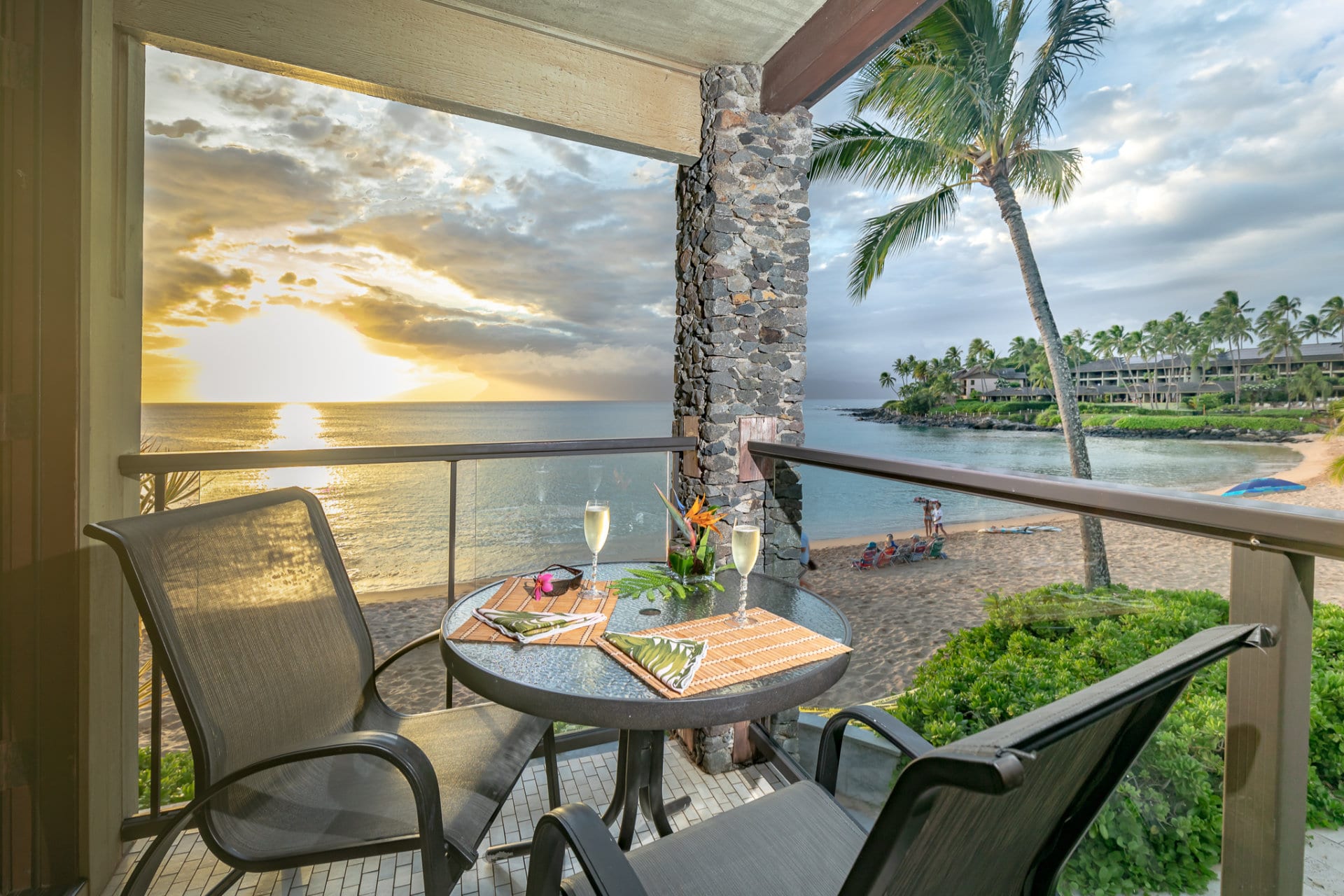 Mauian’s Beachfront Studio – The Mauian on Napili Bay